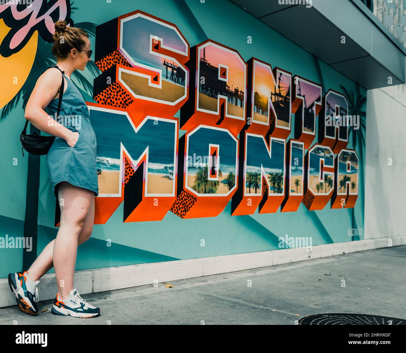 Smiling girl drawing on street hi-res stock photography and images - Alamy