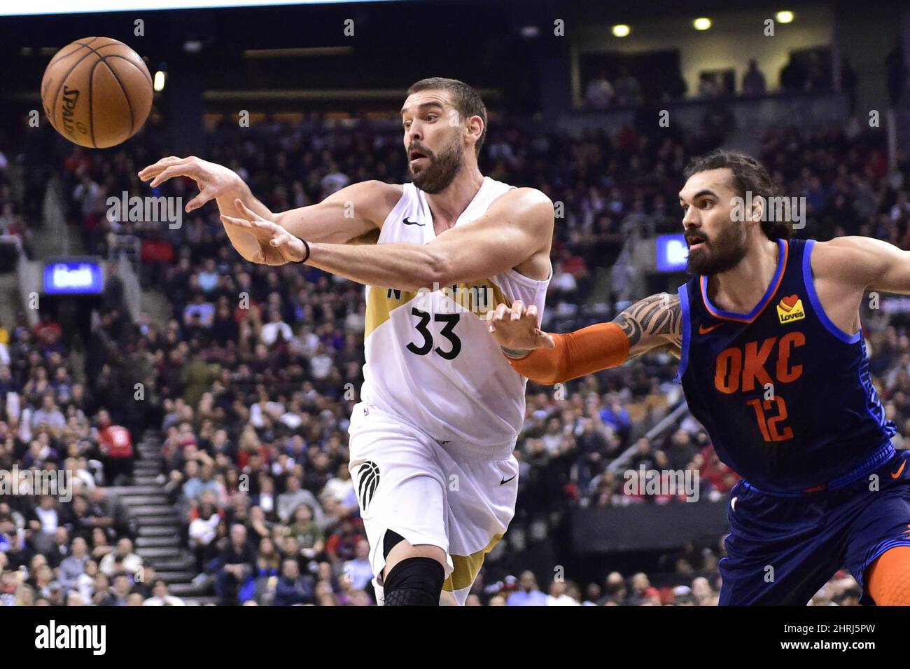 Steven adams basketball hi-res stock photography and images - Alamy