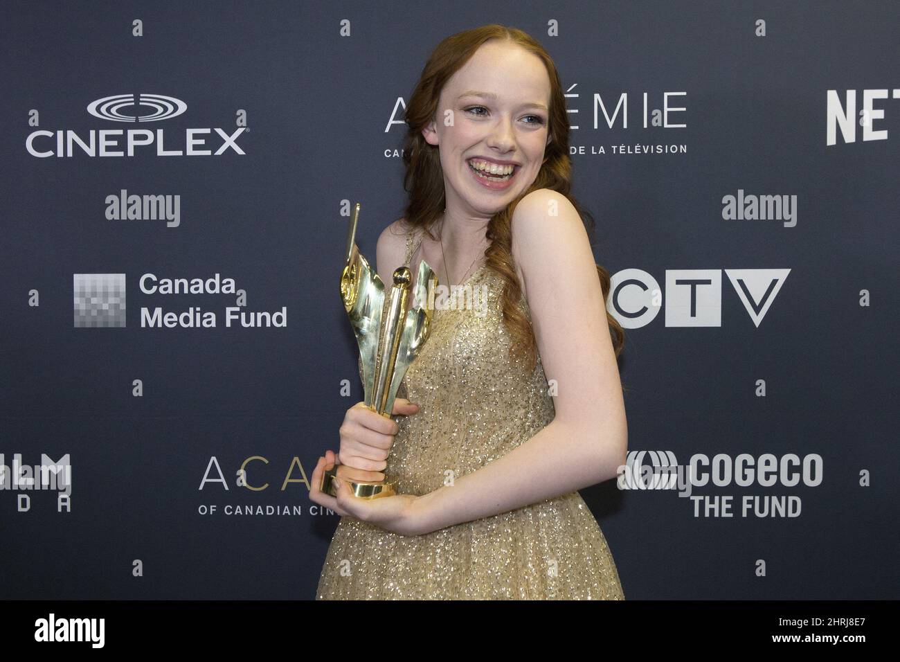 Amybeth McNulty poses for a photo after winning the Best Actress in a ...