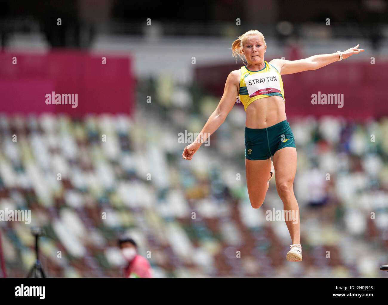 Brooke stratton long jump hi-res stock photography and images - Alamy