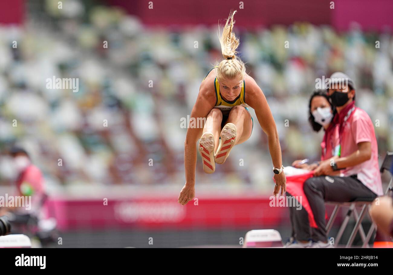 Brooke Stratton participating in the Tokyo 2020 Olympic Games in the ...