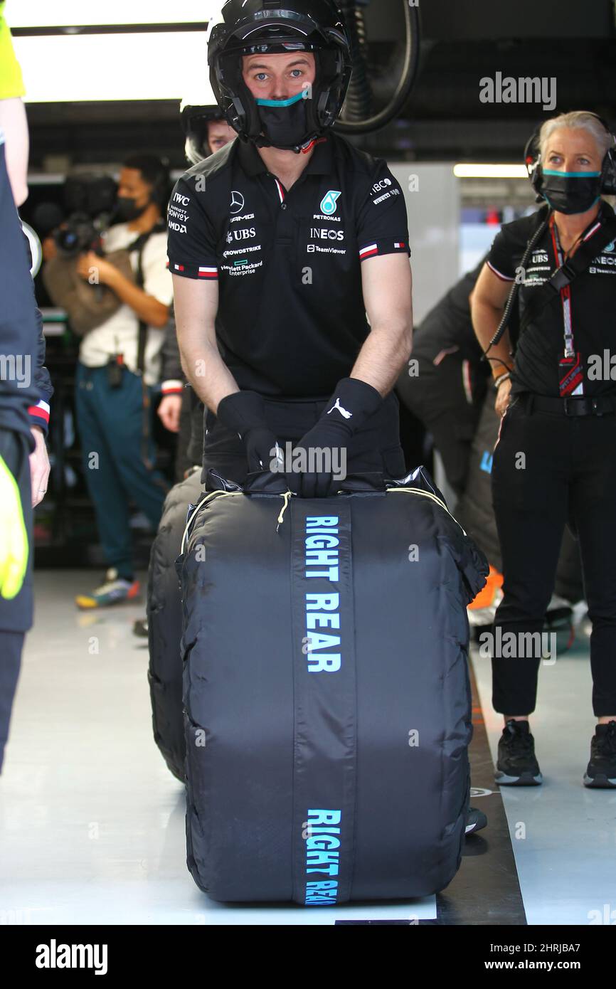 Mercedes formula one pit crew hi-res stock photography and images - Alamy