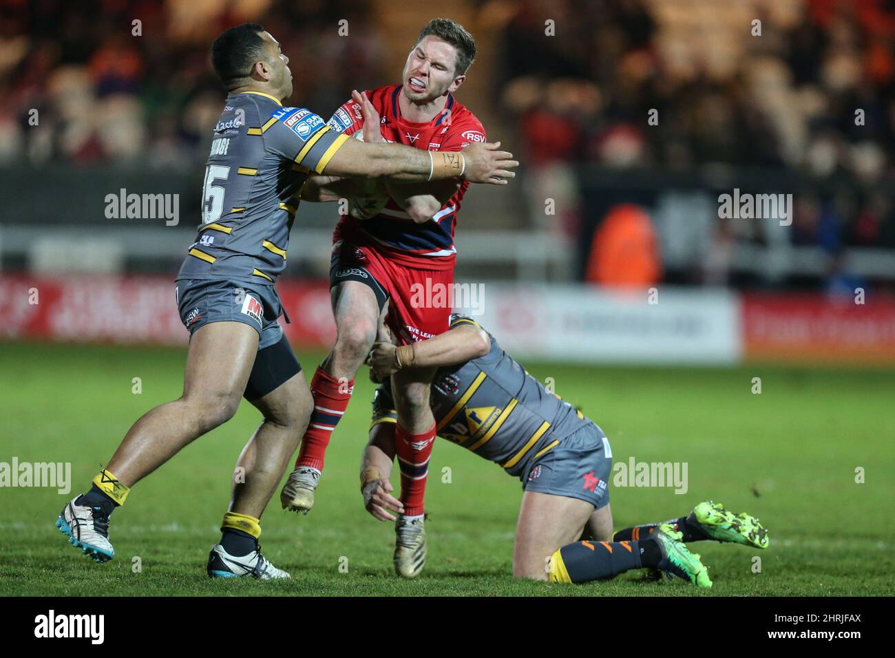 Matt Parcell #9 of Hull KR runs at the Castleford defence Stock Photo ...