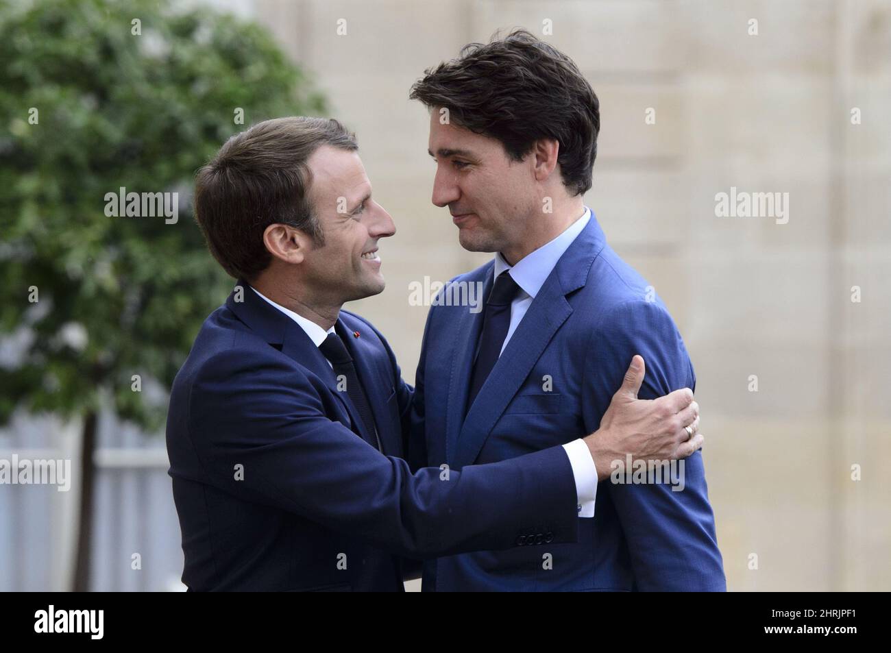Prime Minister Justin Trudeau meets with French President Emmanuel ...