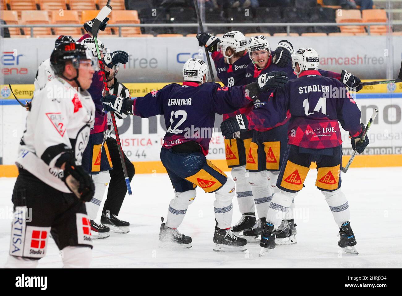 Porza, Switzerland. 25th Feb, 2022. 25.02.2022, Porza, Corner Arena, NL: HC Lugano - EV Zug, #19 ...