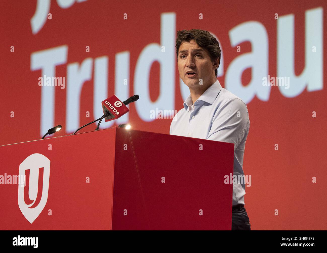 Prime Minister Justin Trudeau speaks at the Unifor union annual ...