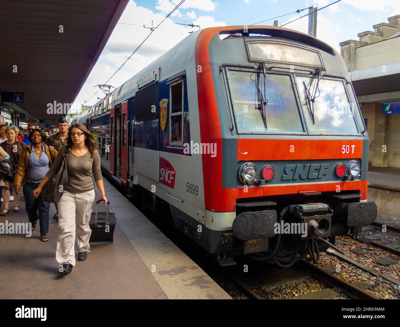 Rer sncf hi-res stock photography and images - Alamy