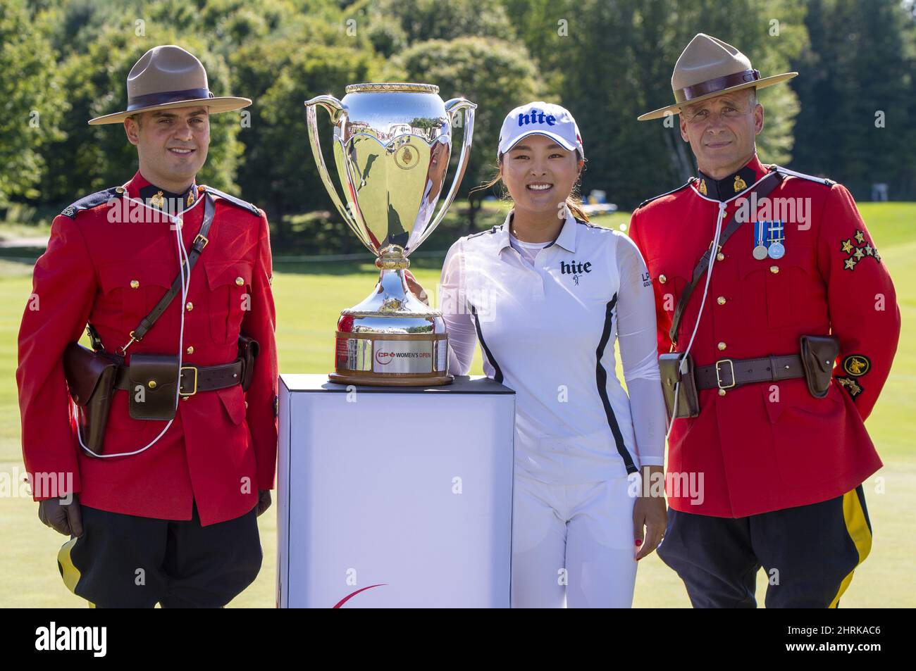 Jin Young Ko of South Korea poses with the trophy after winning the CP ...