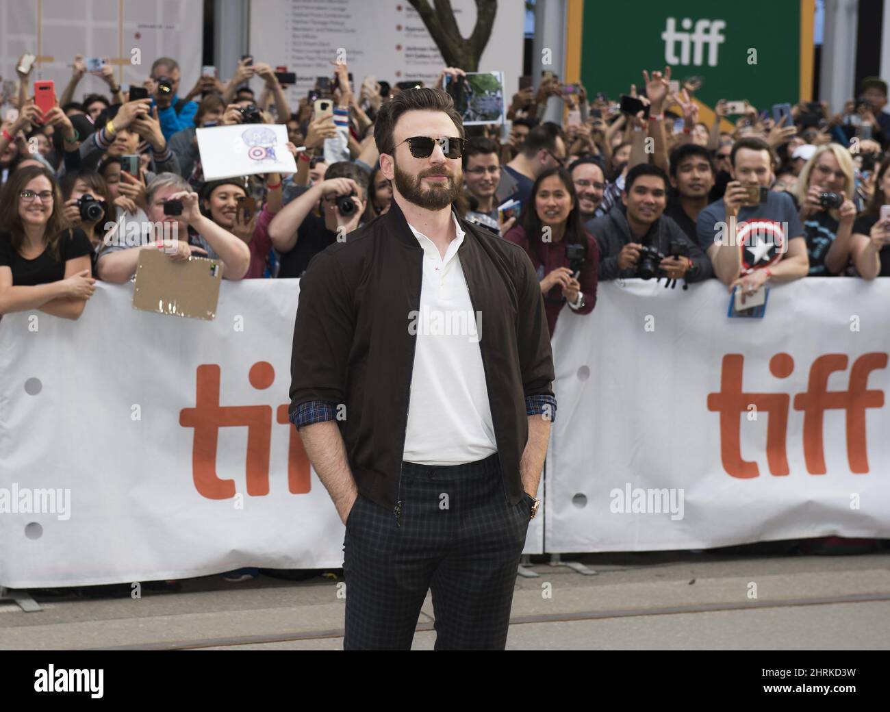 Actor Chris Evans poses for photographs on the red carpet for the new ...