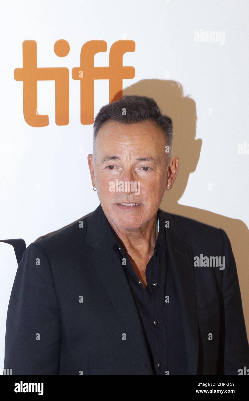 Bruce Springsteen arrives on the red carpet for the film "Western Stars ...