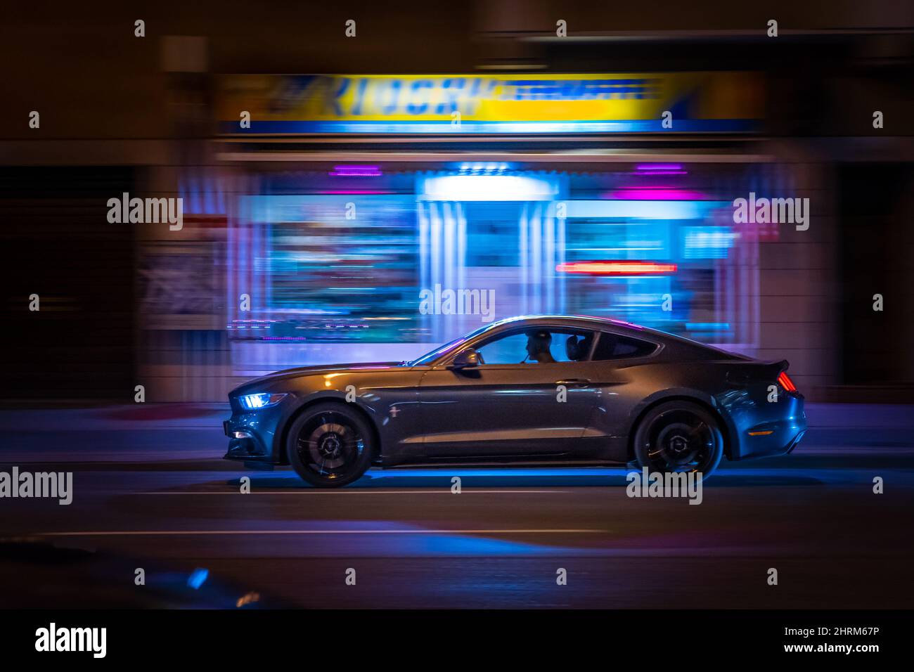 Mustang in motion hi-res stock photography and images - Alamy