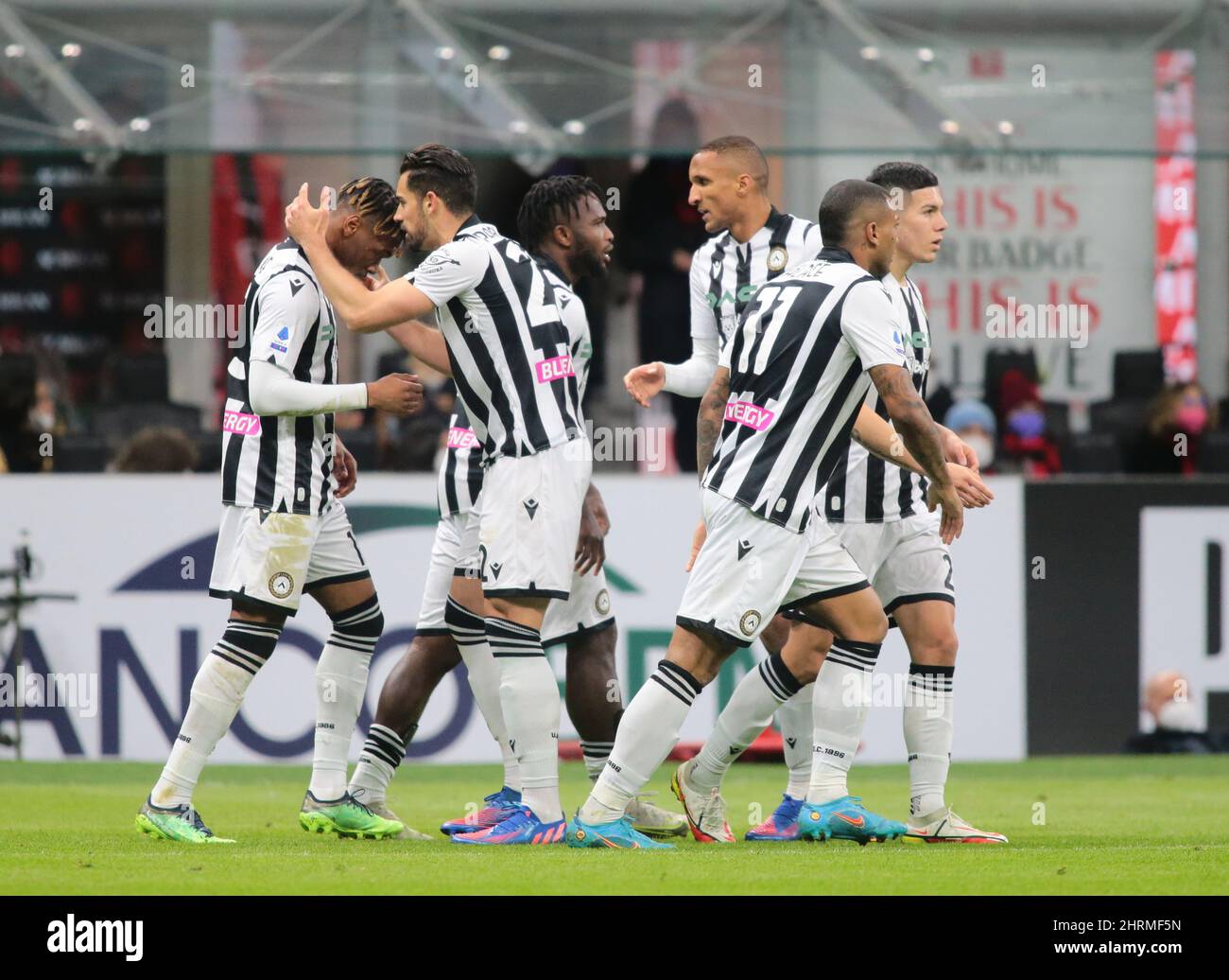 Destiny Udogie of Udinese Calcio celebrating with team mates during the ...