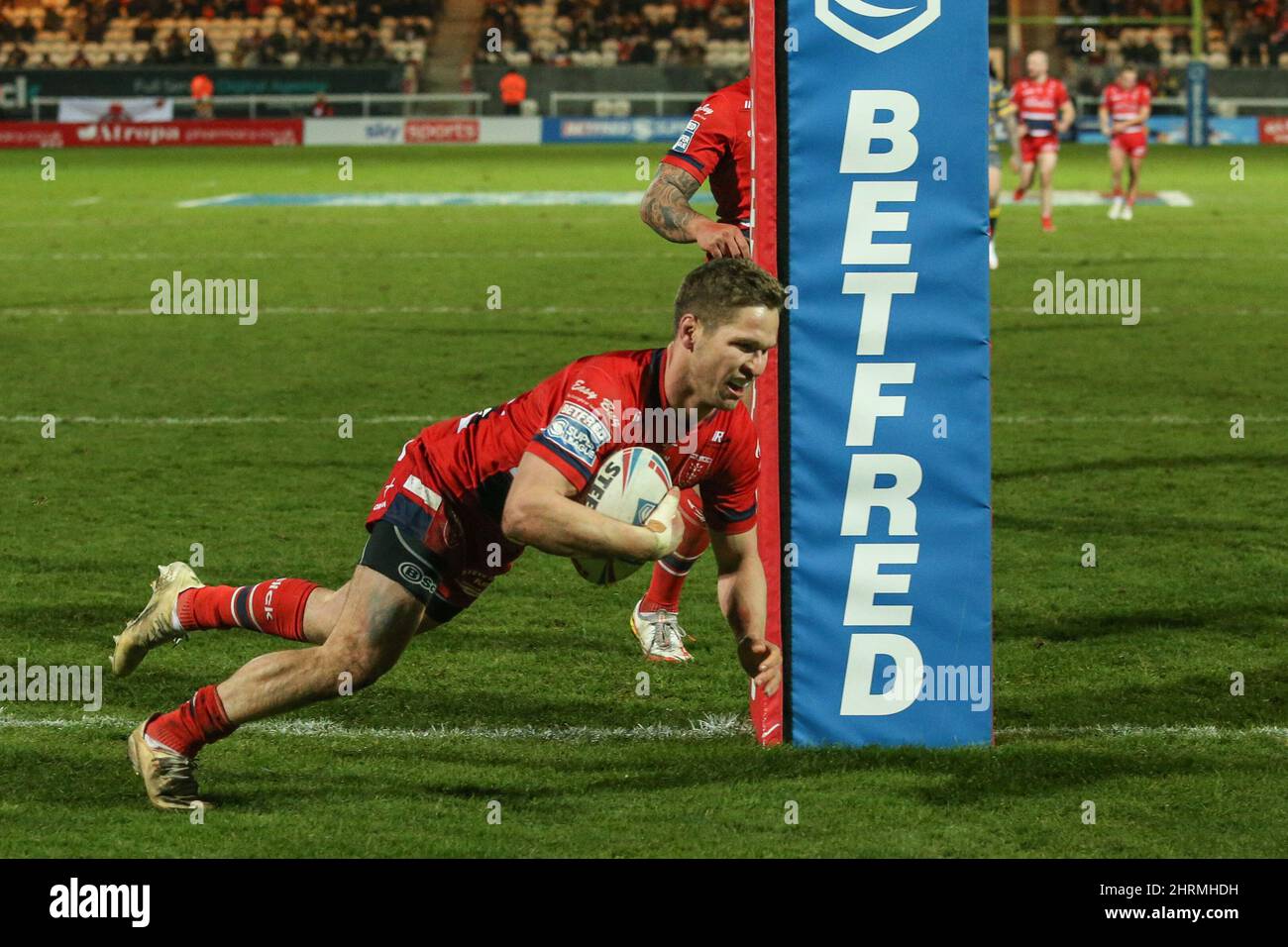 Matt Parcell #9 of Hull KR goes over for a try Stock Photo - Alamy
