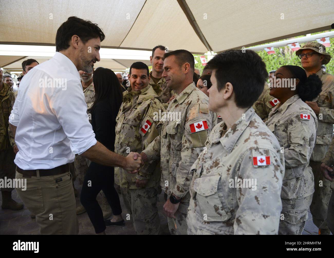 Prime Minister Justin Trudeau visits with Canadian troops at Camp ...
