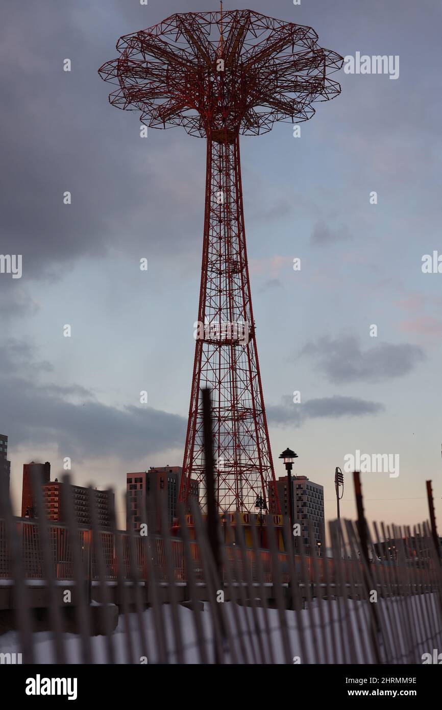 Coney Island Parachute Jump tower Stock Photo - Alamy