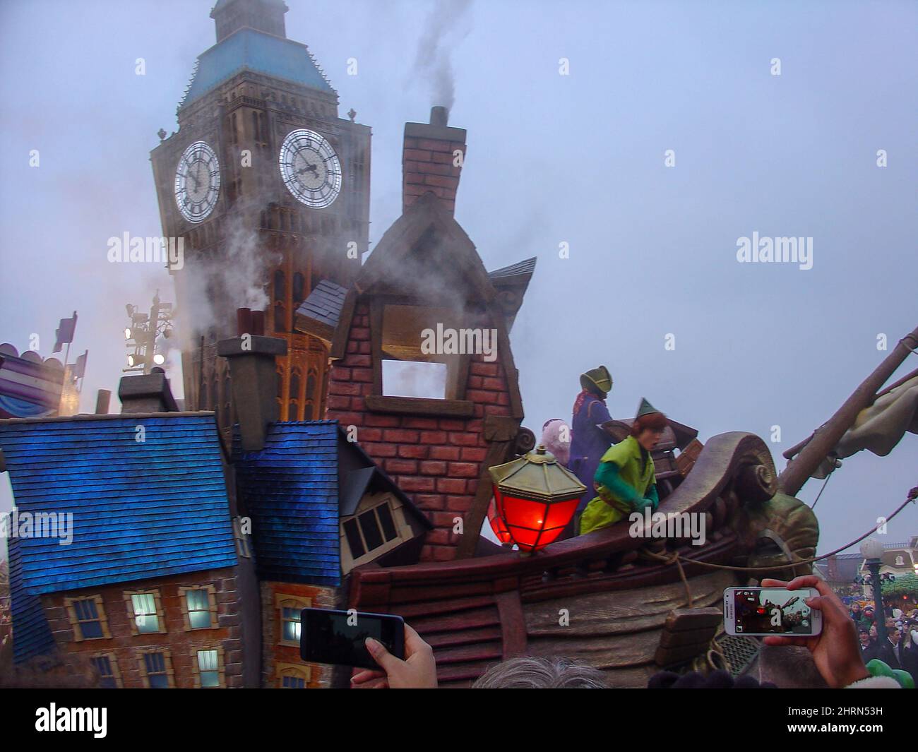 Disneyland parade, Paris thematic park Stock Photo - Alamy