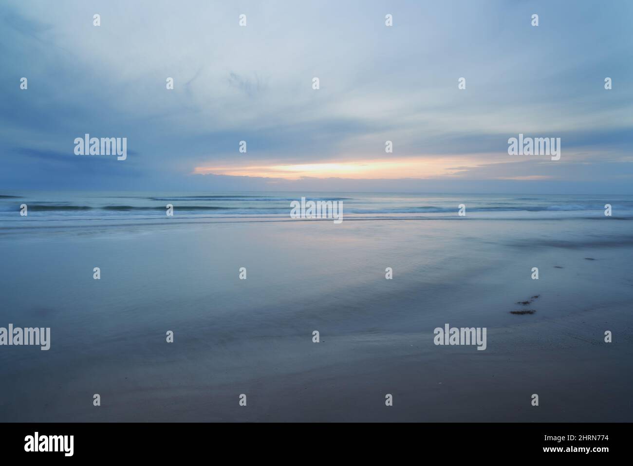 Sunset beach backgrounds hi-res stock photography and images - Alamy