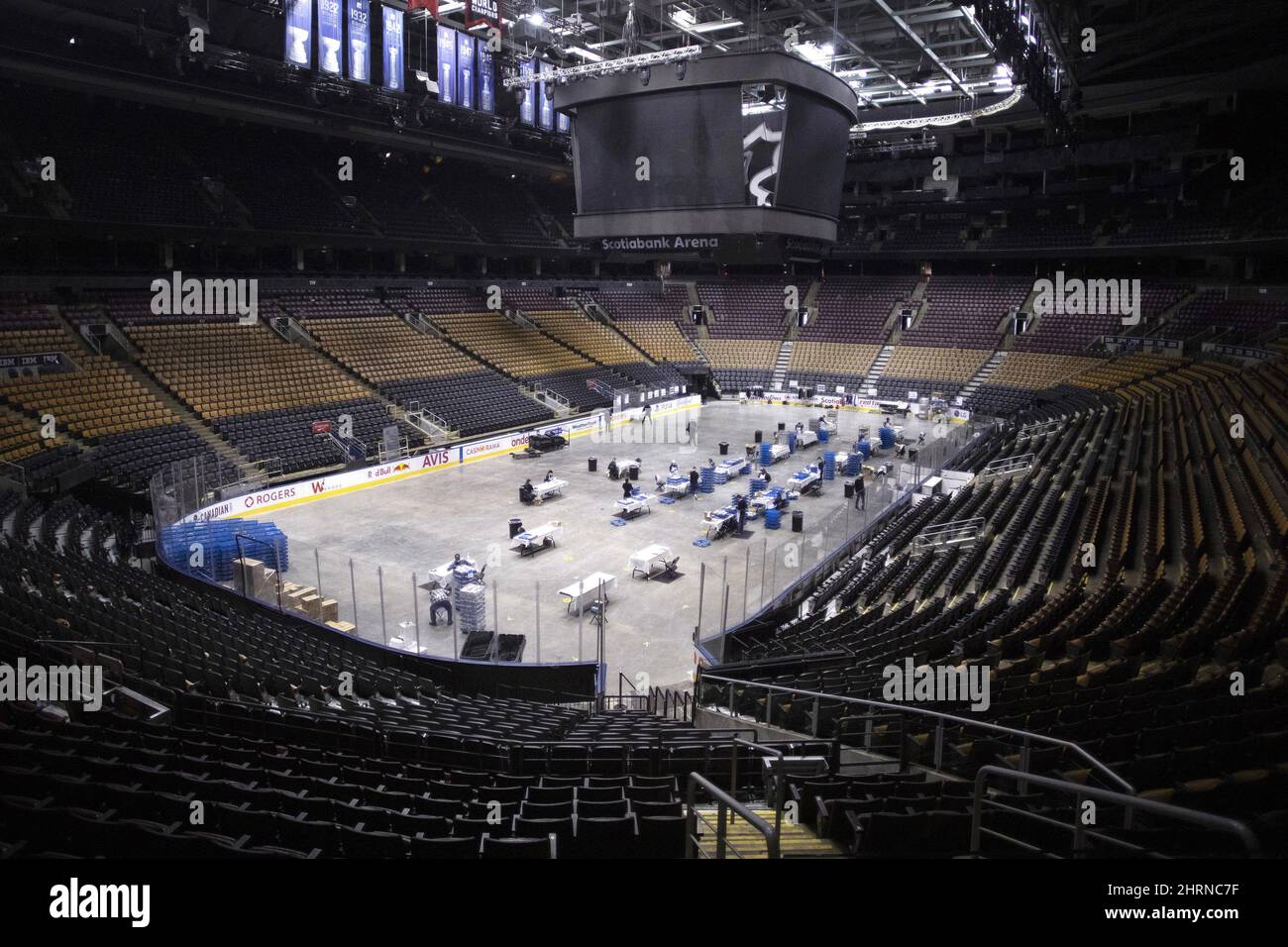 MLSE employees put together meals as they work on the floor of ...