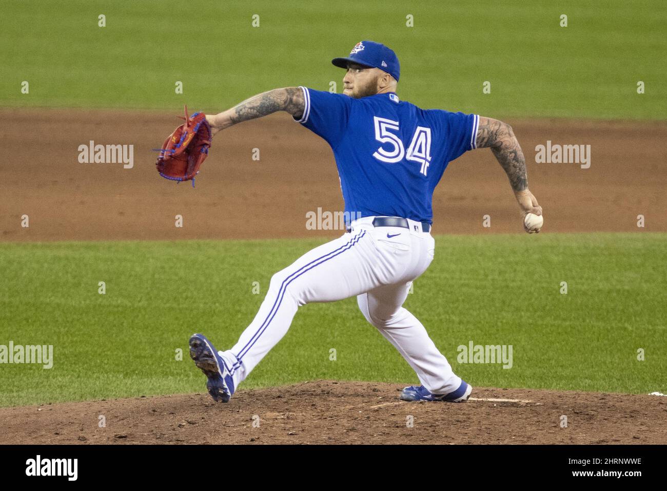 Toronto Blue Jays pitcher Sean Reid-Foley delivers a pitch during MLB ...