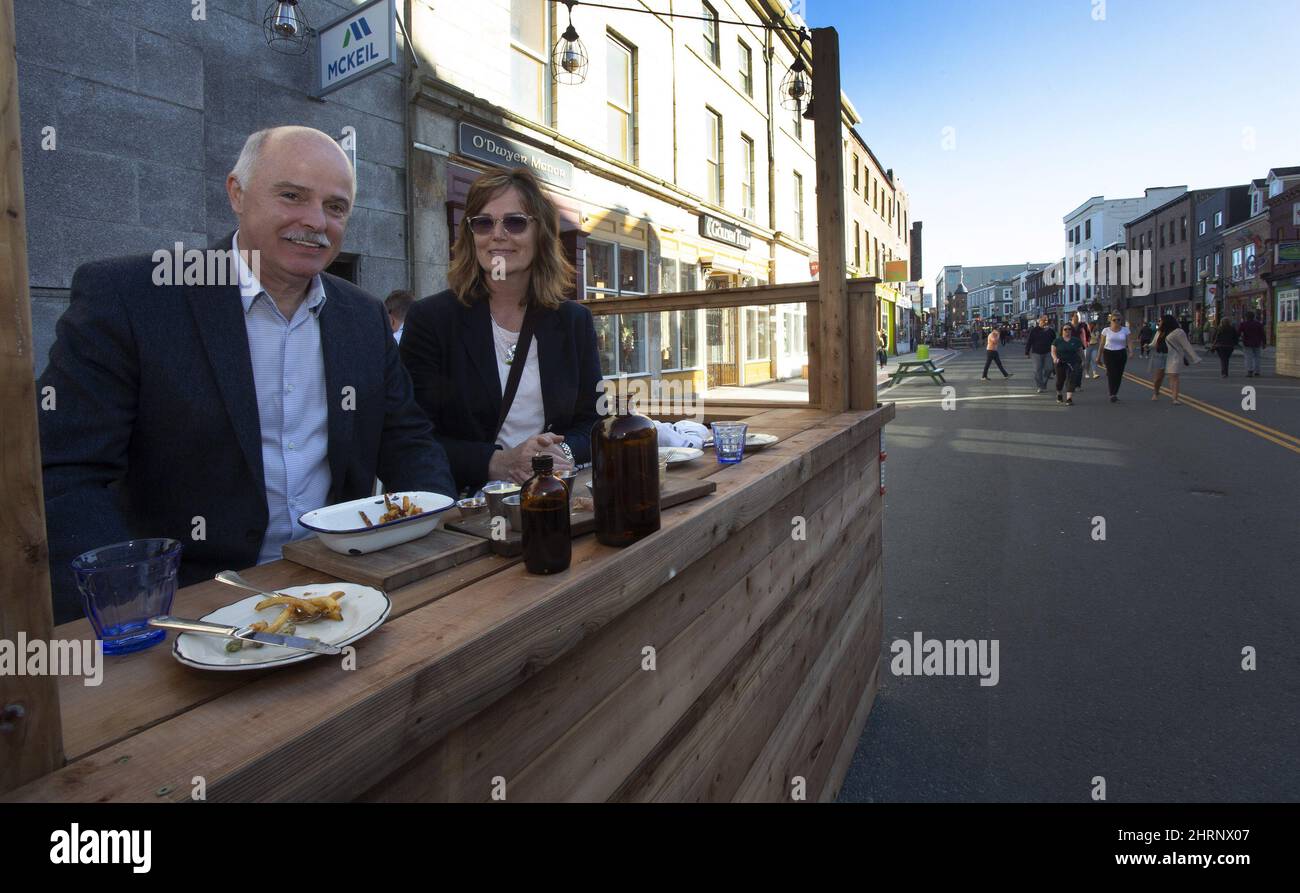 Tom Osborne, provincial finance minister and his wife Daphne dine ...