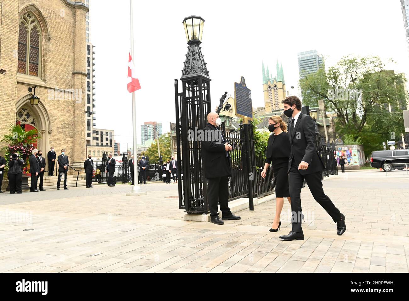 Prime Minister Justin Trudeau and wife Sophie Gregoire Trudeau arrive ...