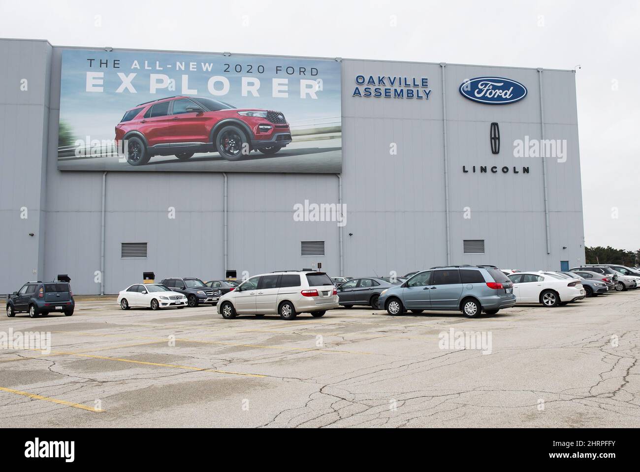 A parking lot with employees vehicles at the Ford assembly plant in ...