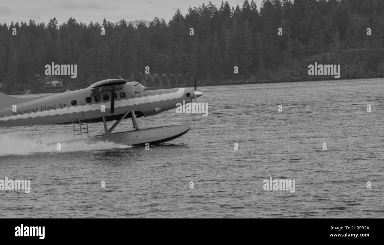 Seaplane Black and White Stock Photos & Images - Alamy