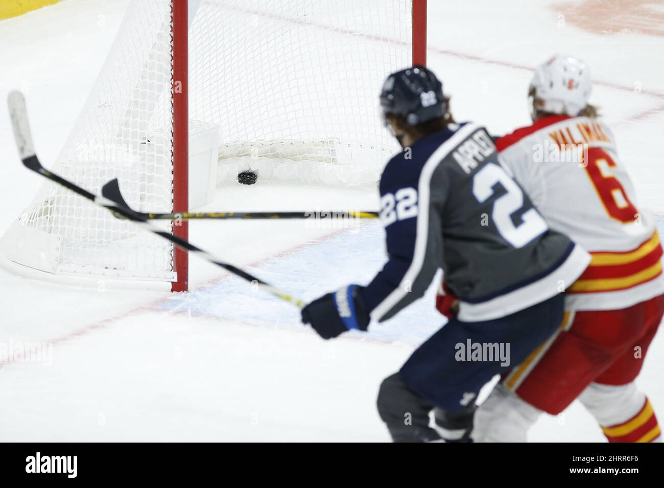 Winnipeg Jets' Mason Appleton's (22) shot ends up in the back of the ...