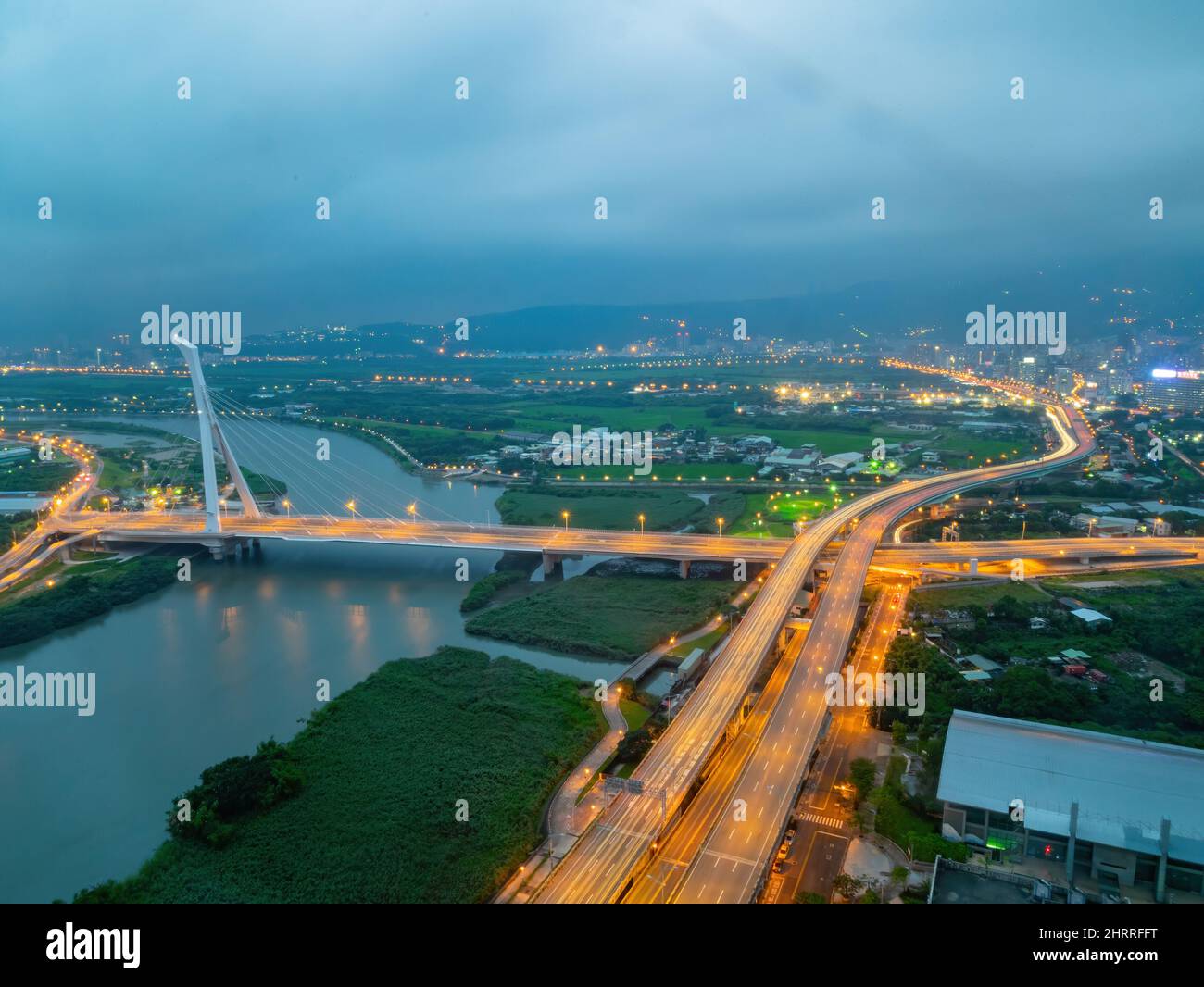 Night aerial view of the She zi bridge at Beitou, Taiwan Stock Photo ...