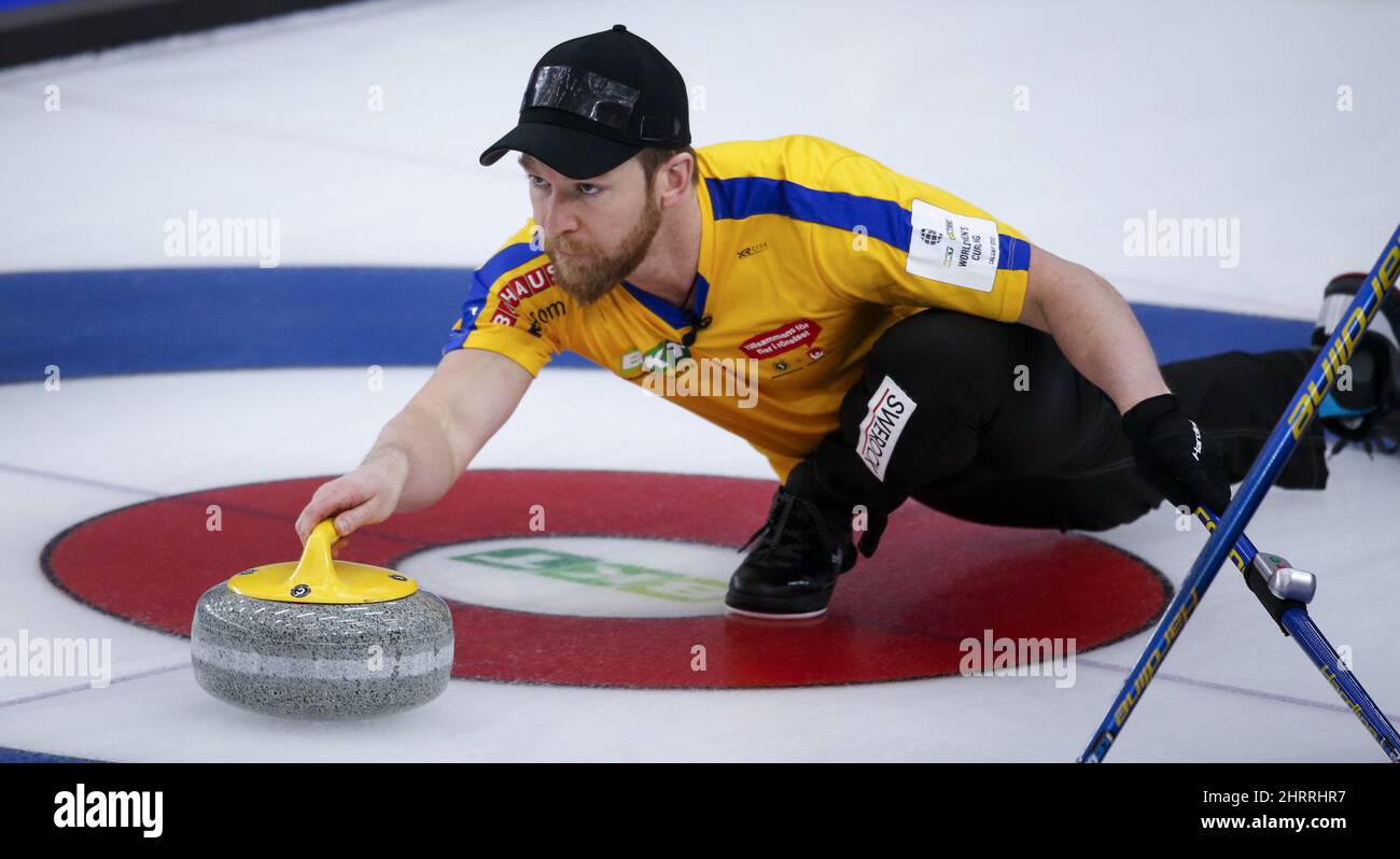 Sweden skip Niklas Edin makes a shot against Russia at the Men's World ...
