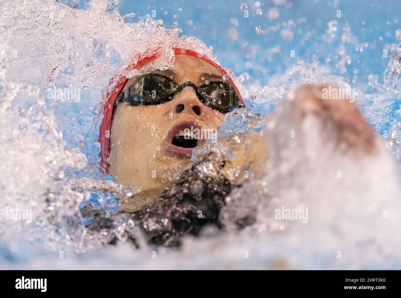 Kylie Masse swims her way to first place in the Womenâ€™s 200m ...
