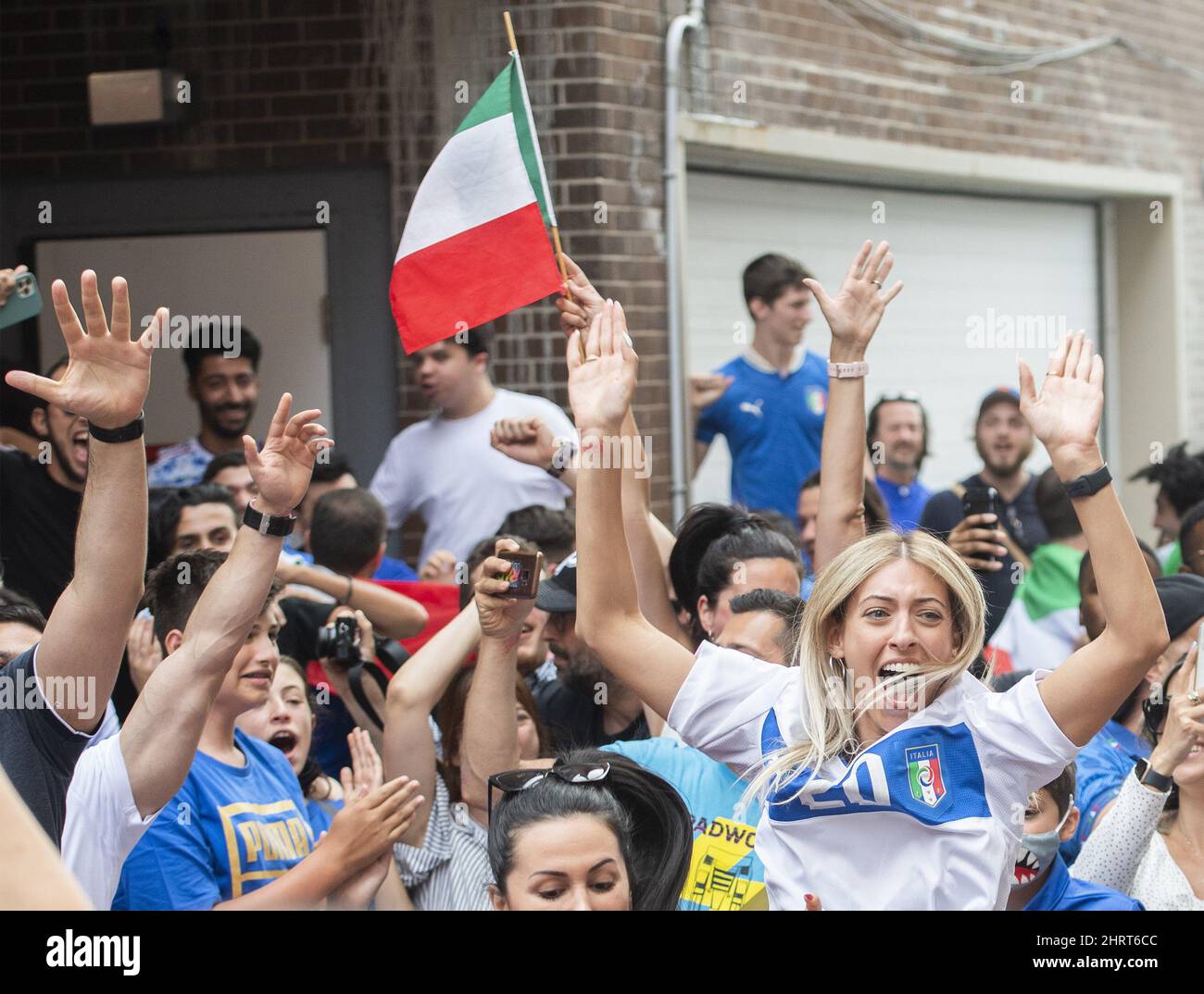 Italy soccer fans celebrate after defeating England in the Euro 2020 ...