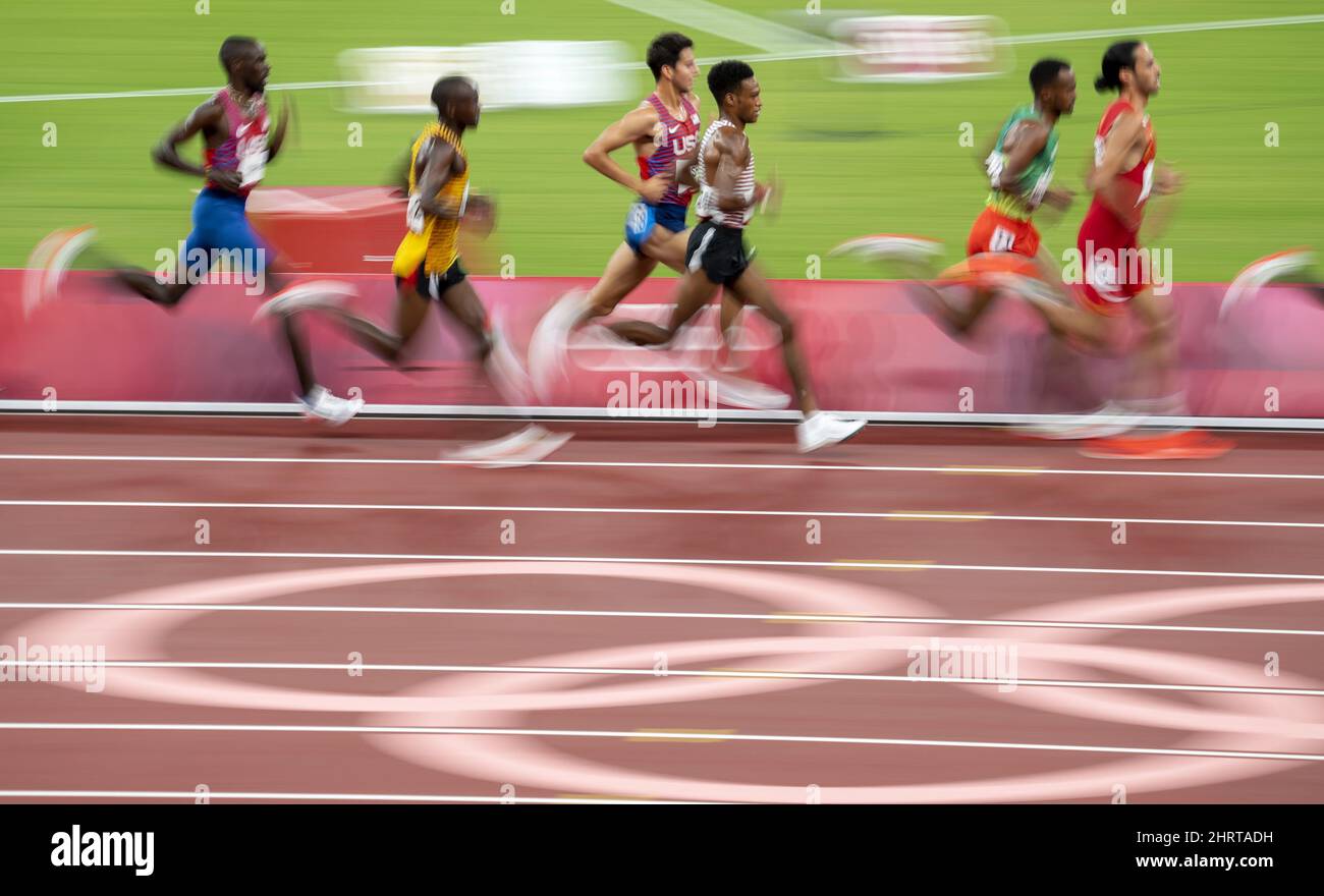 Canadaâ€™s Justyn Knight (centre) on his way to third place in his ...