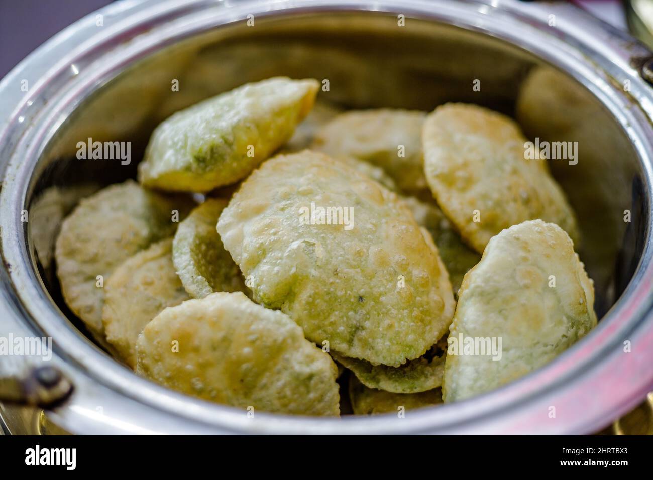 Bengali luchis hi-res stock photography and images - Alamy