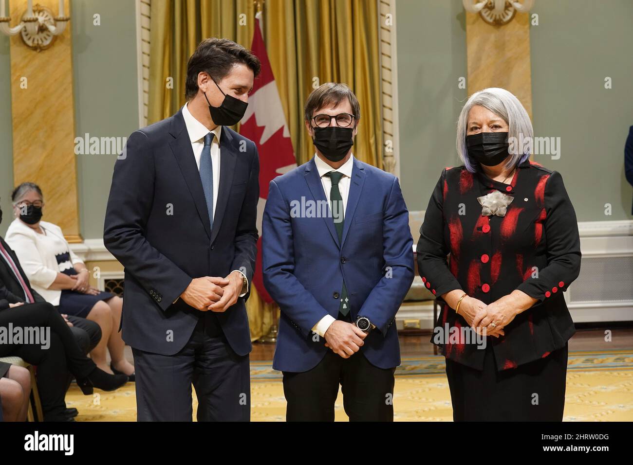 Prime Minister Justin Trudeau, left, and Gov. Gen. Mary May Simon ...
