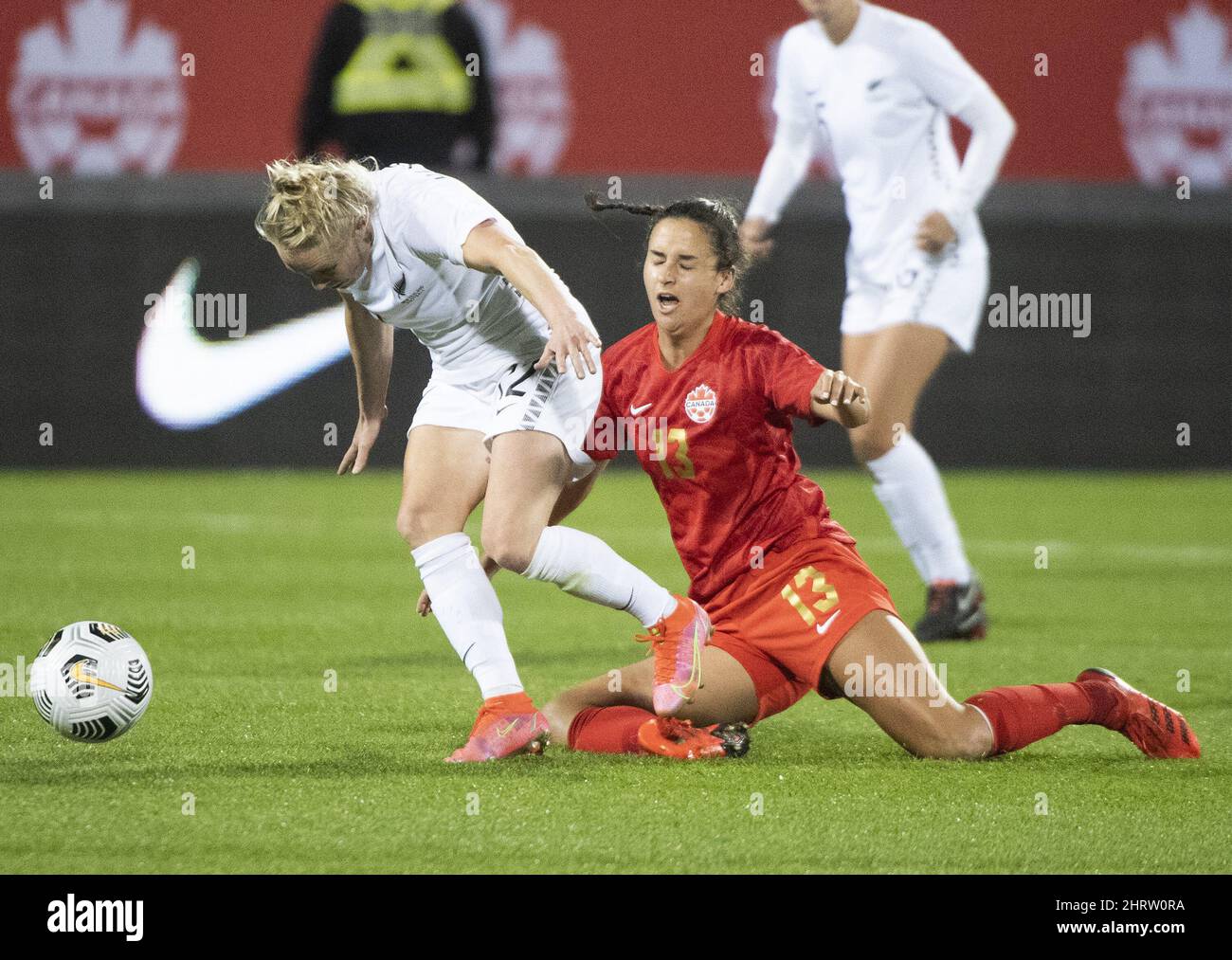 Canadaâ€™s Evelyne Viens, right, challenges New Zealandâ€™s Betsy ...