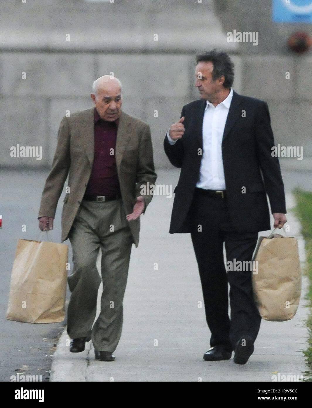 Convicted Montreal crime boss Nicolo Rizzuto leaves a Montreal prison ...