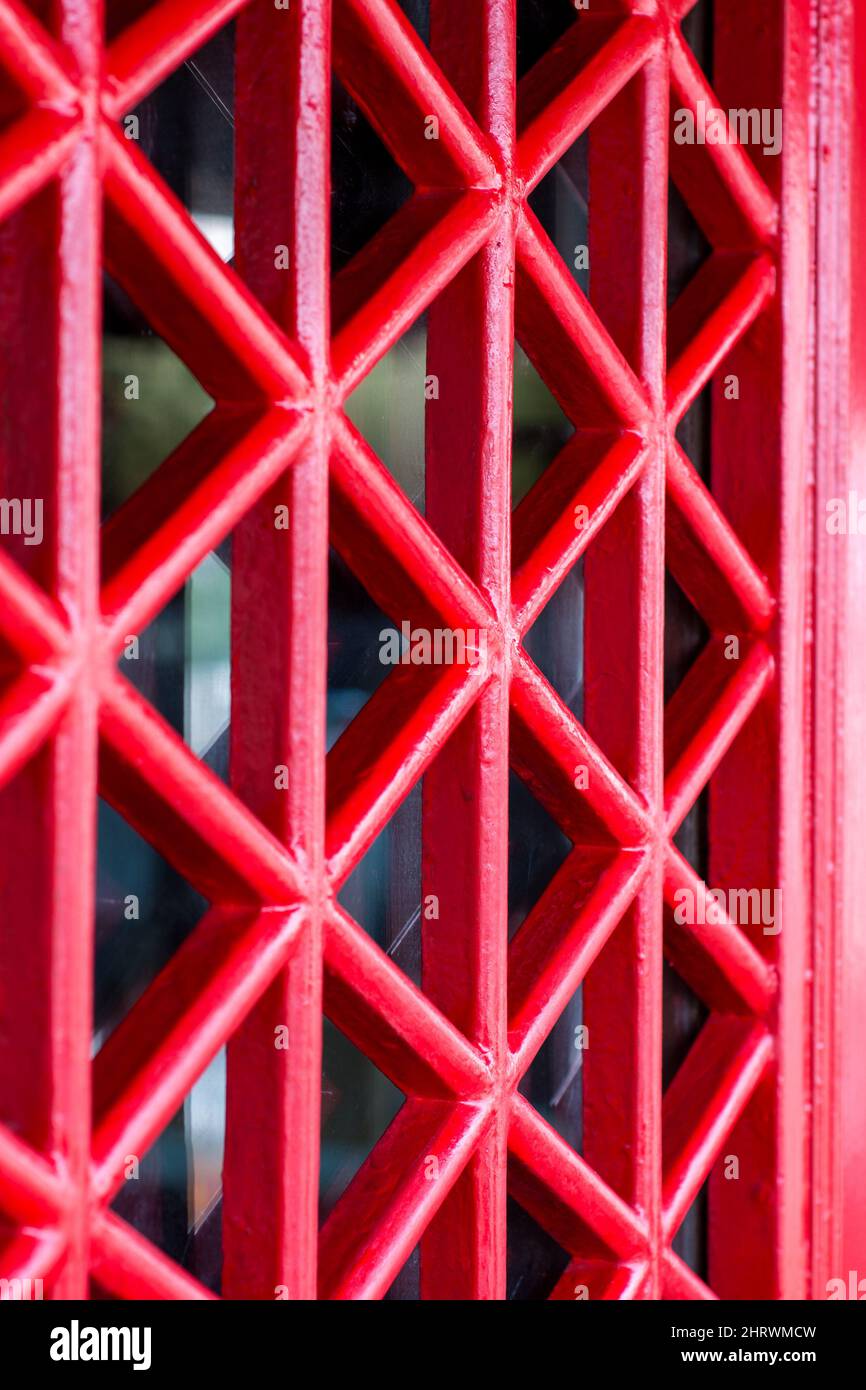Metal door grille hi-res stock photography and images - Alamy