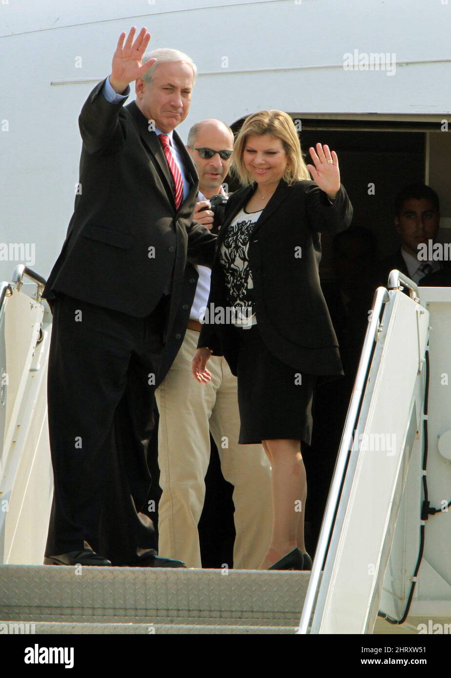 Israeli Prime Minister Benjamin Netanyahu and his wife Sara wave as ...