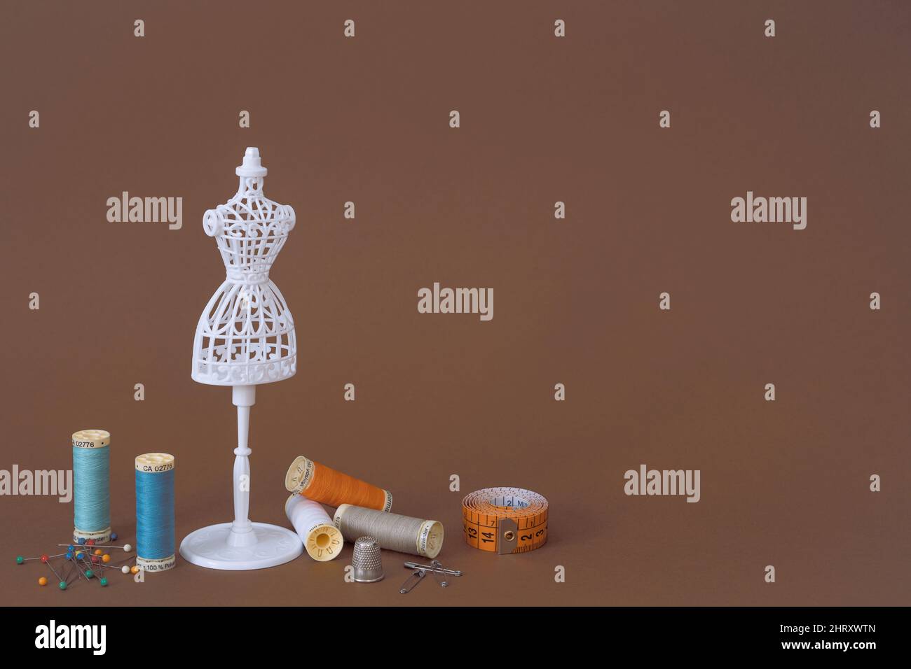 Female manequin dress hi-res stock photography and images - Alamy