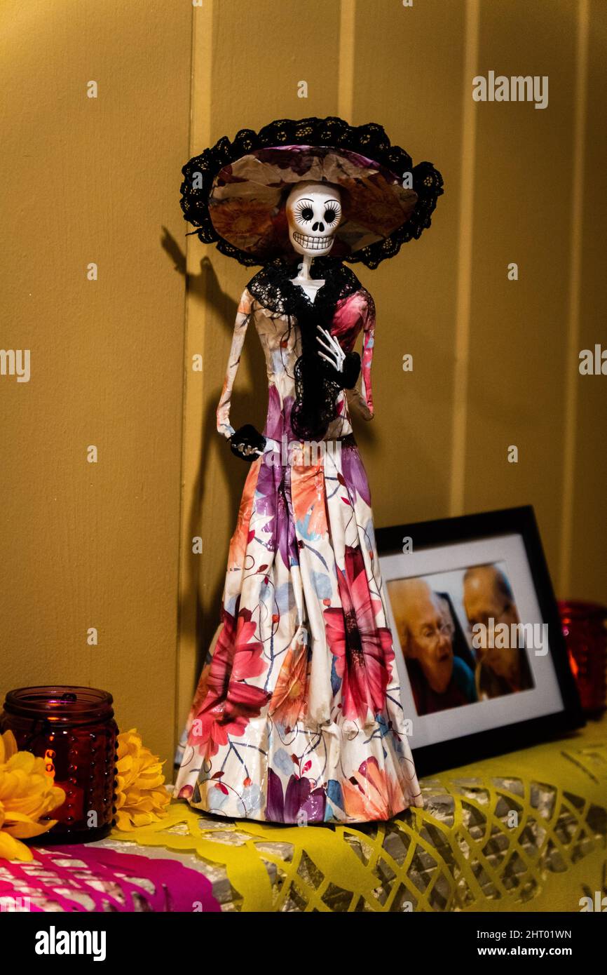 Altar of the dead hi-res stock photography and images - Alamy