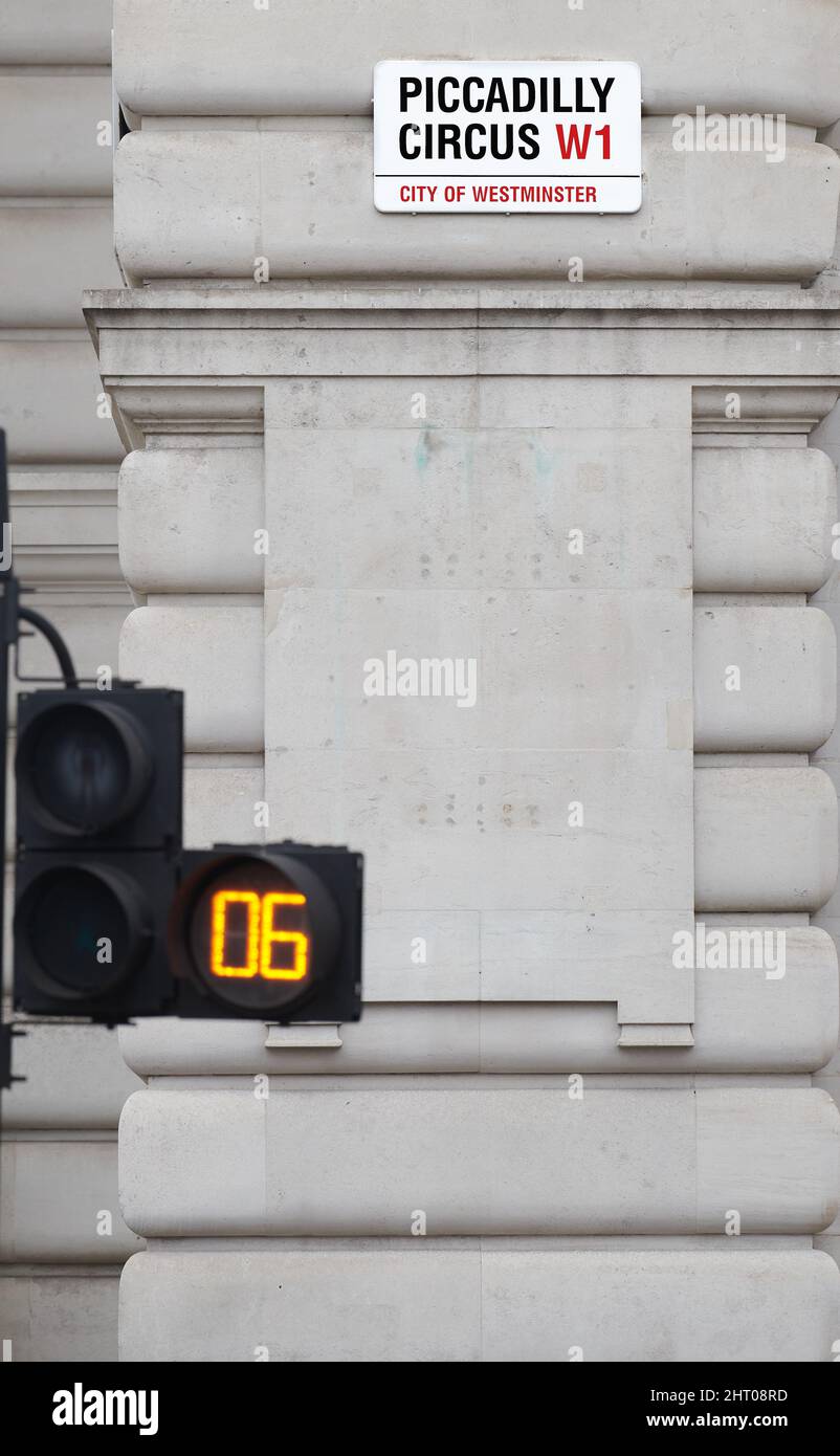 Street sign for Piccadilly Circus, W1, City of Westminster, London ...