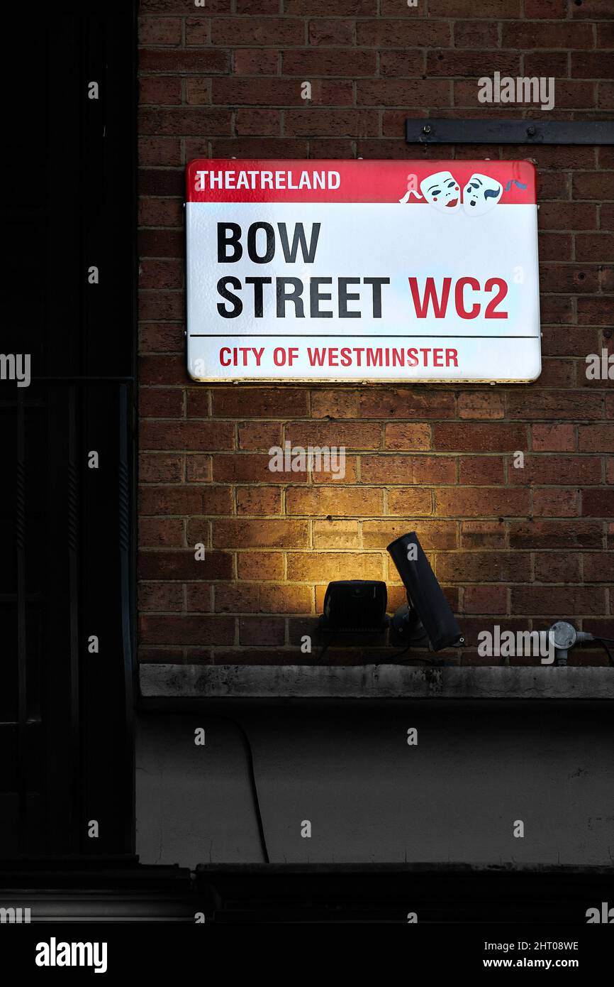 Bow street wc2 hi-res stock photography and images - Alamy