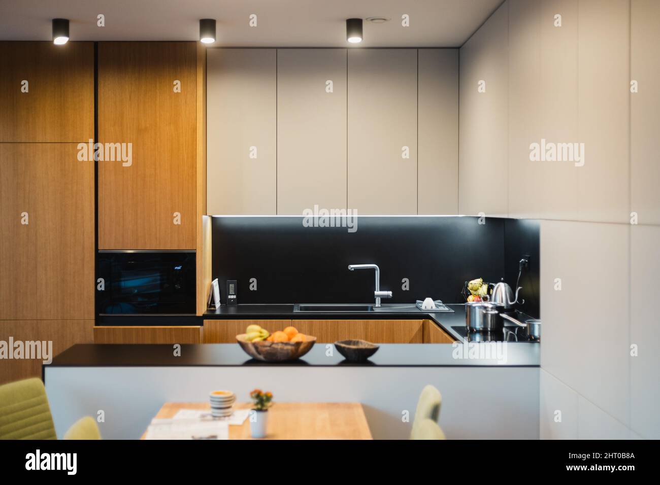 Beautiful view of modern kitchen interior Stock Photo - Alamy