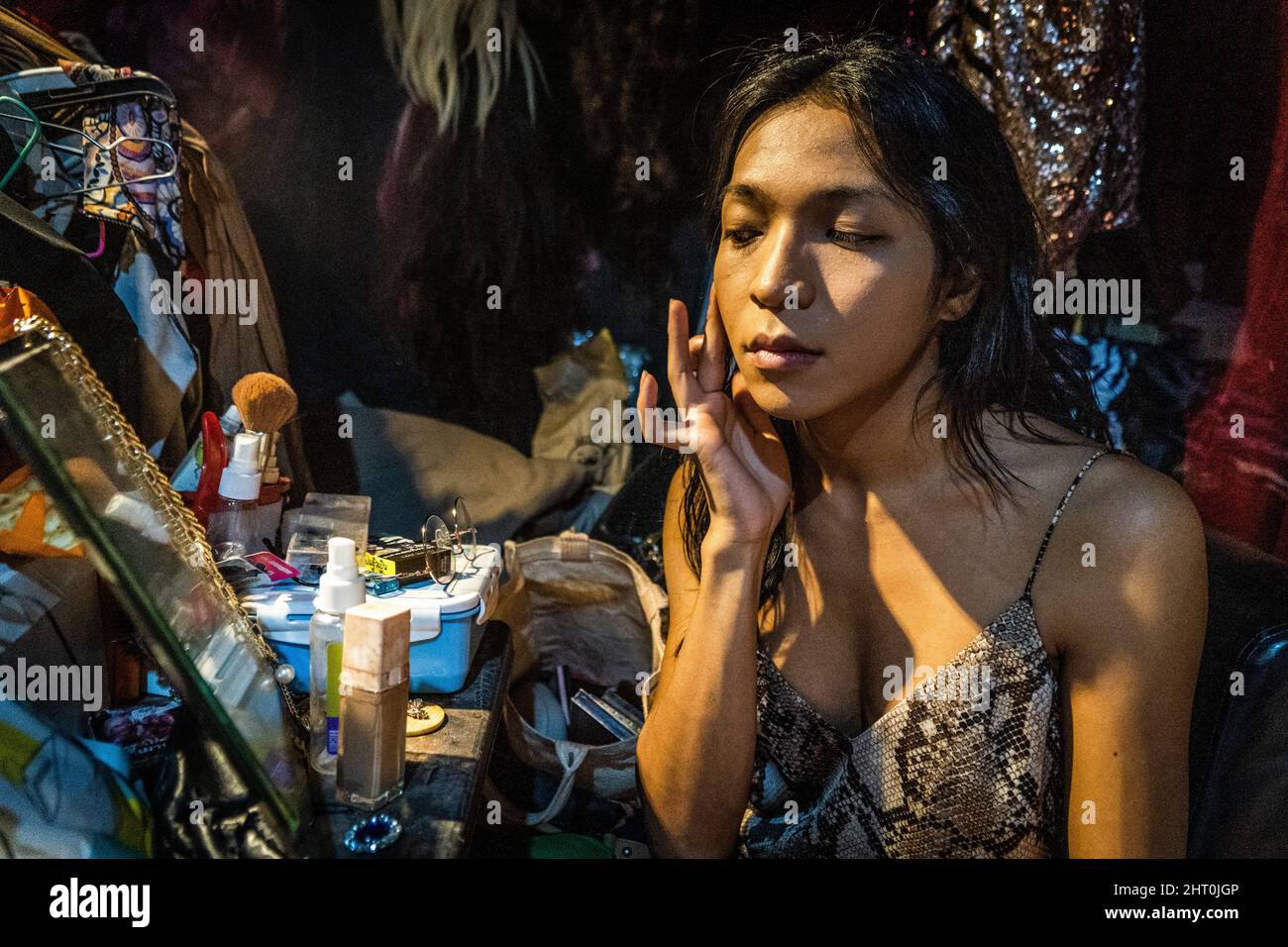 Drag queen bar hi-res stock photography and images - Alamy