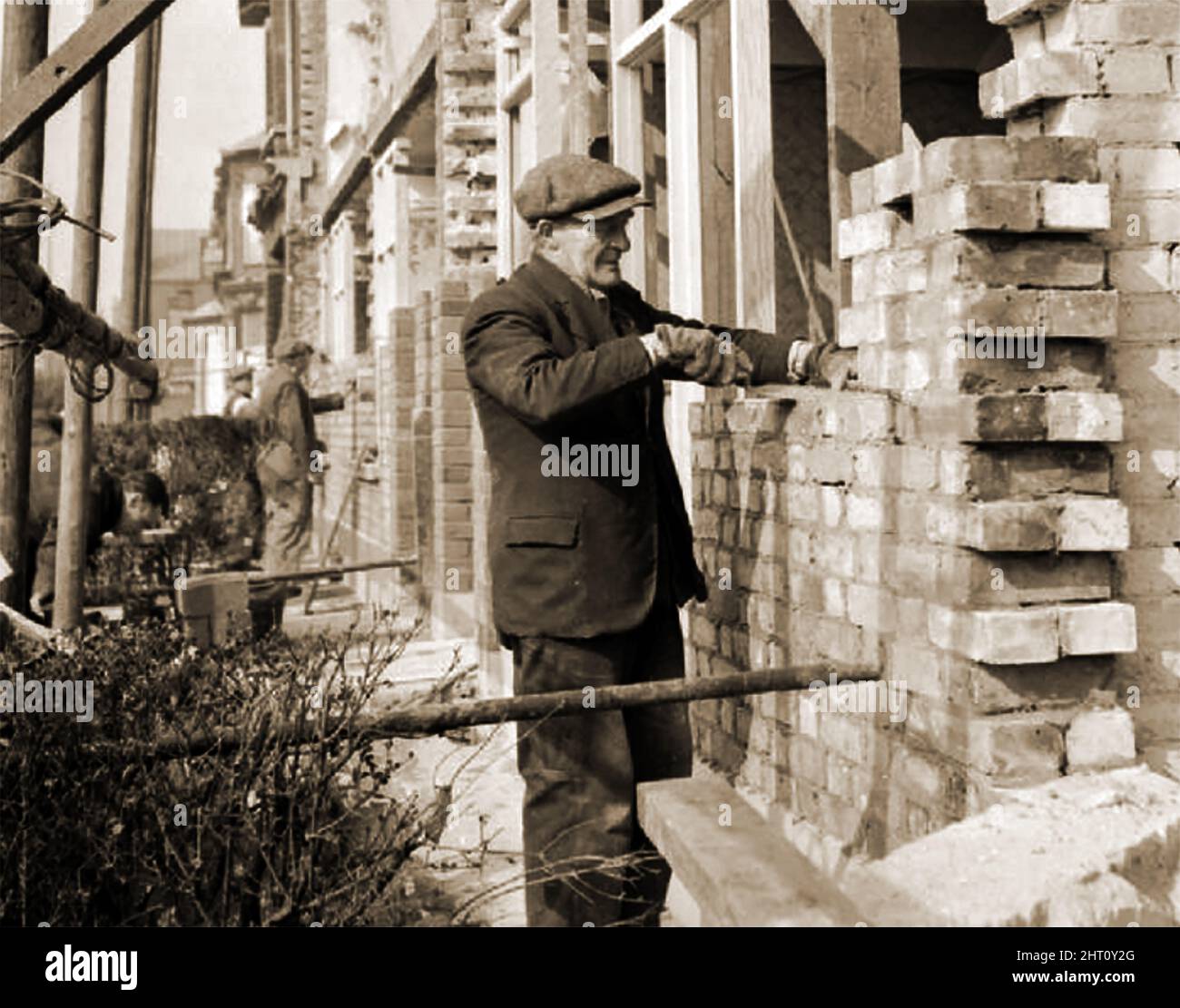 Ww2 bomb damage blitz damage hi-res stock photography and images - Alamy