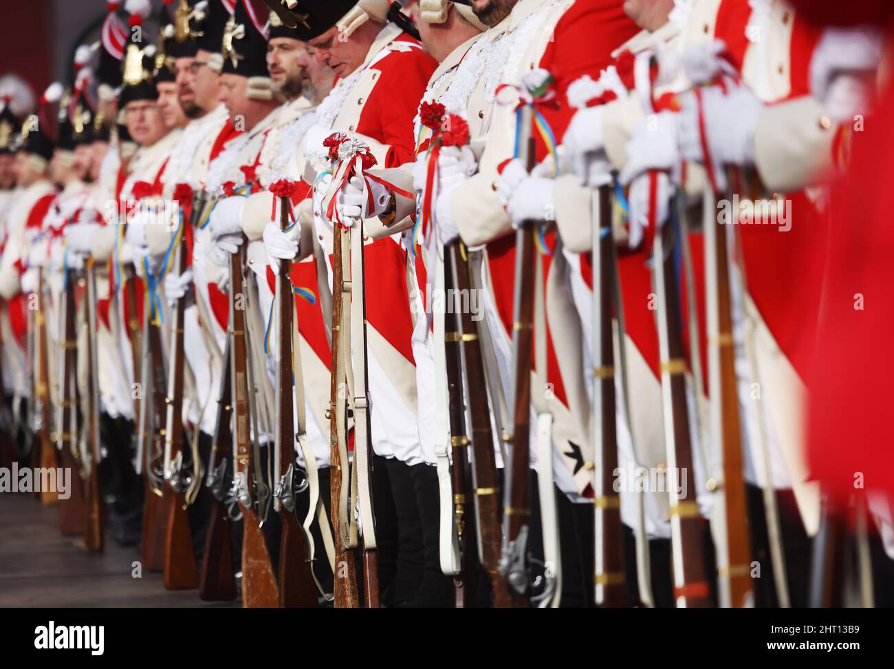 Cologne, Germany. 26th Feb, 2022. Members of the carnival ...
