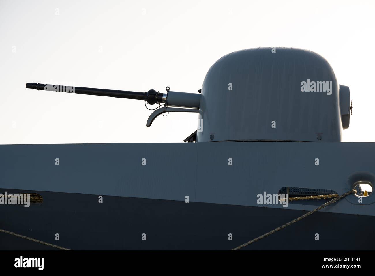 Wilhelmshaven, Germany. 26th Feb, 2022. The gun turret of the corvette ...