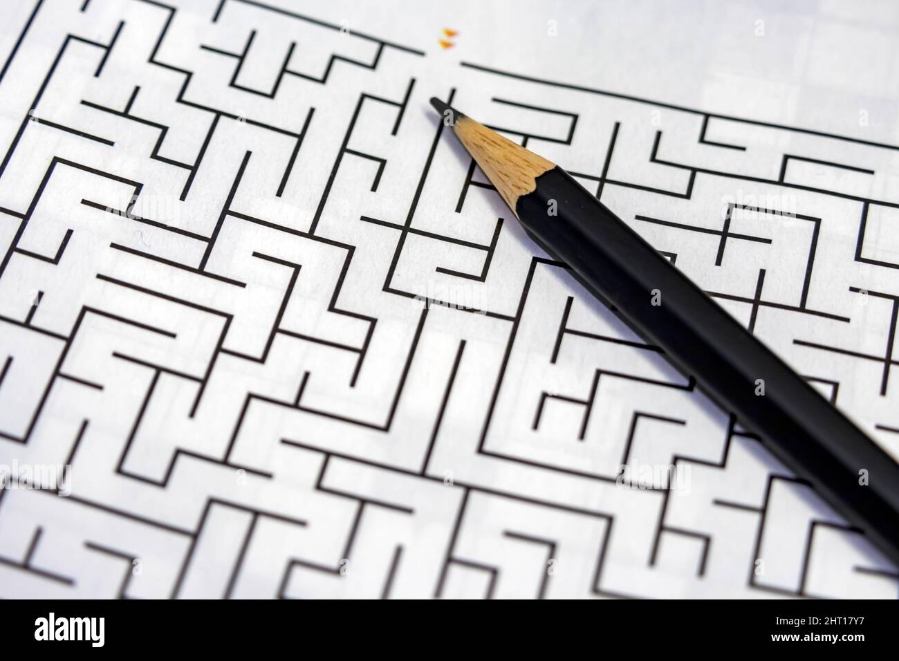 Draw maze game hi-res stock photography and images - Alamy