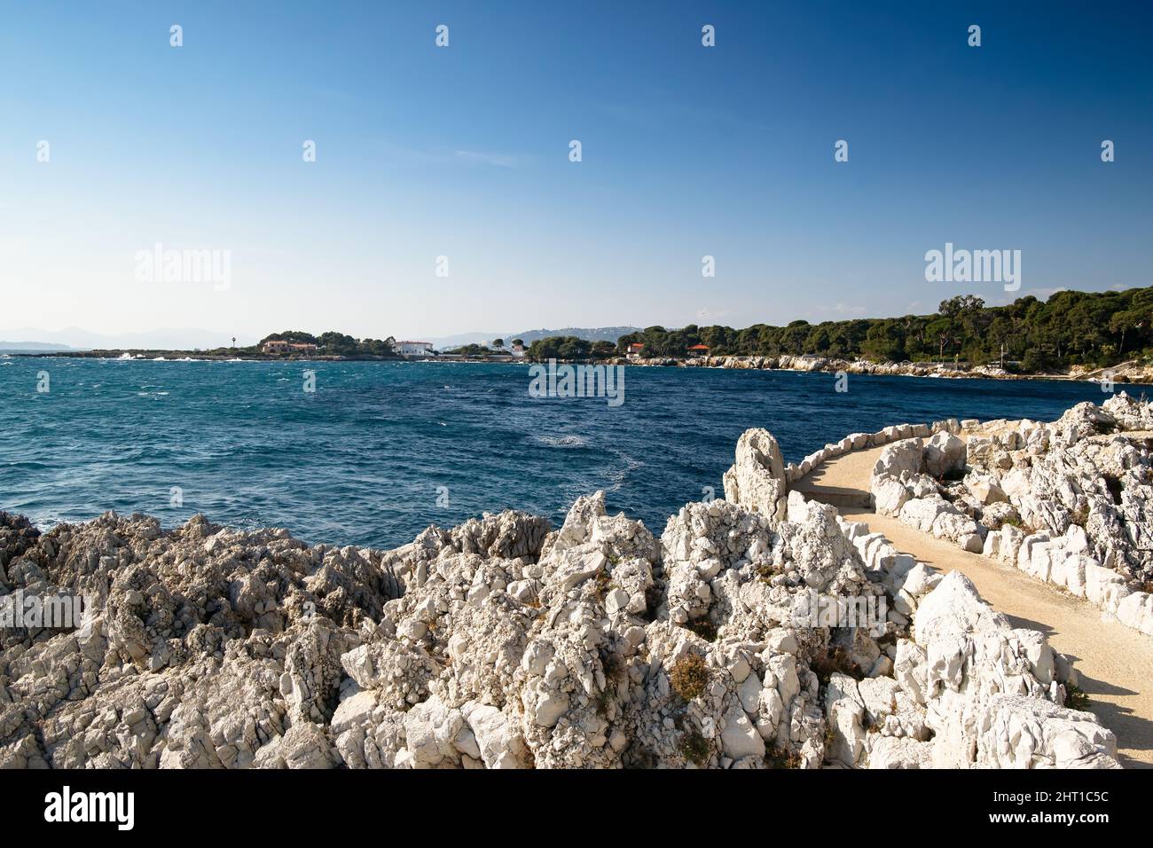 Blue mediterranean sea, and billionaires' bay in the `Cap d'Antibes ...